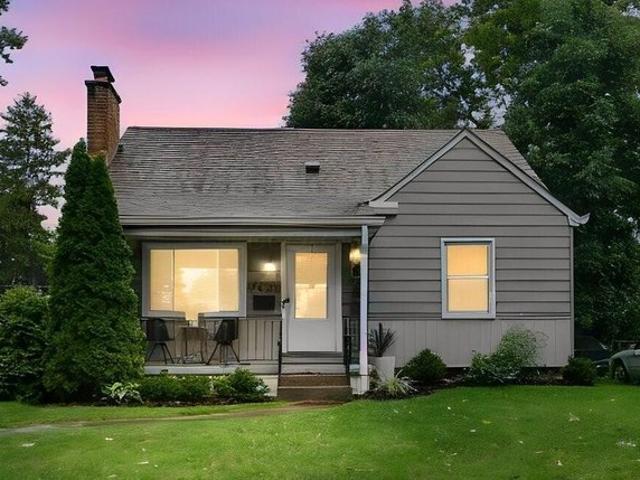 3015 Oaklawn St, Columbus, OH 43224