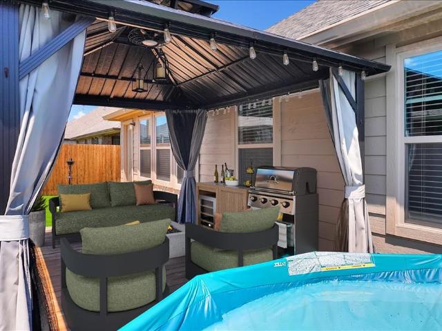 3015 Cliffview Drive