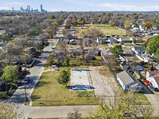 3015 E Archer St, Tulsa, OK 74110