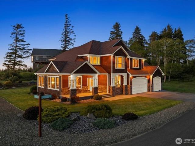 3015 Lighthouse Keepers Rd, Ilwaco, WA 98624