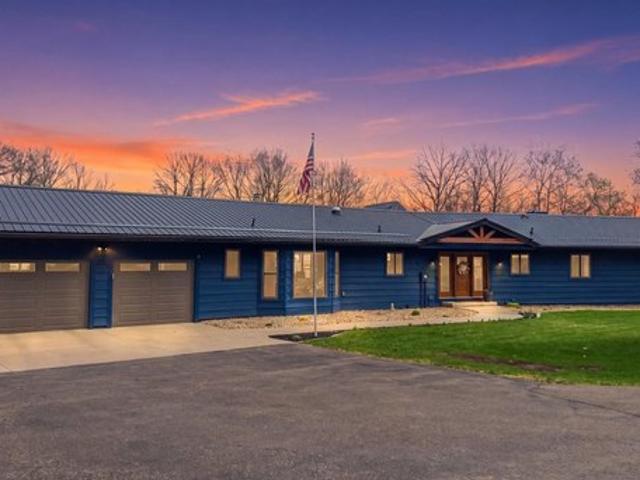 3015 Valleywood Dr SW, Rochester, MN 55902