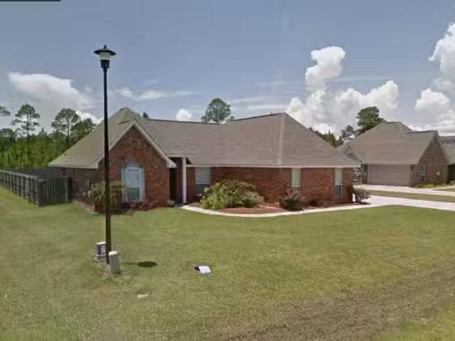 3015 Village Circle 1 3015 Village Cir #1