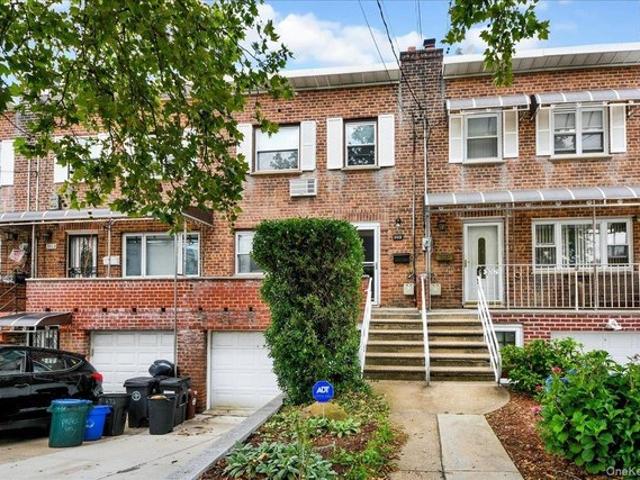 3015 Waterbury Ave, Bronx, NY 10461