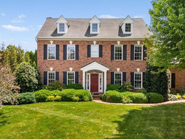 3015 Weaver Rd, Lititz, PA 17543