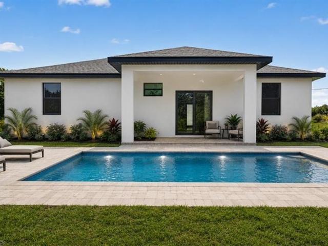 3015 58th St W, Lehigh Acres, FL 33971