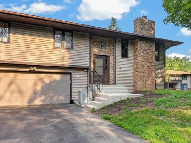 30167 Olinda Trl, Lindstrom, MN 55045