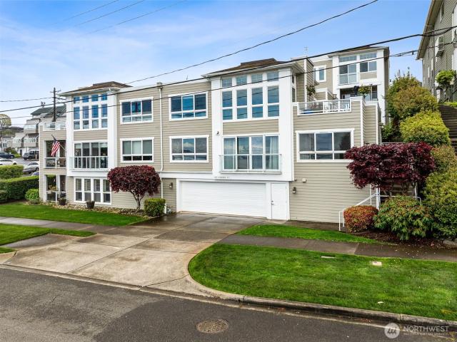 3016 N Carr Street # A202