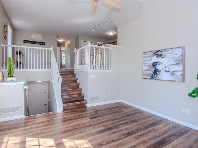 3016 Barclay Way