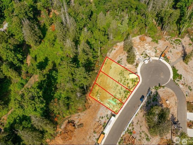 3016 Cedar View Way
