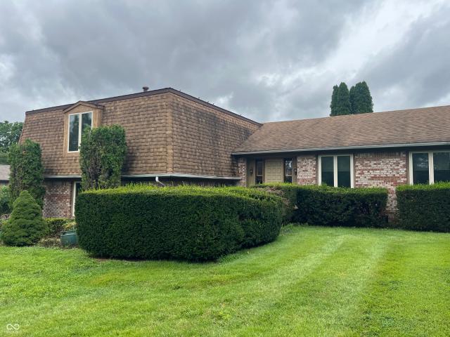 3016 E 52nd