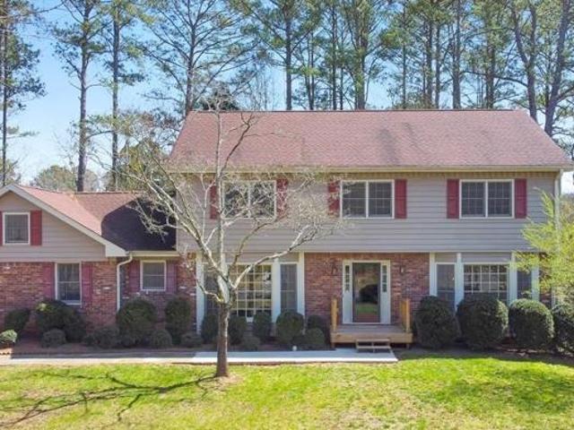 3016 Greenfield Dr, Marietta, GA 30068