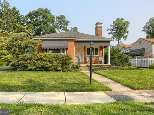 3016 Lincoln St, Camp Hill, PA 17011