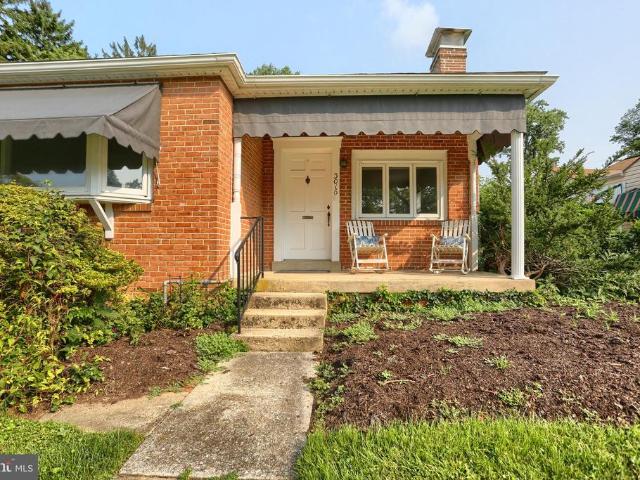 3016 Lincoln Street