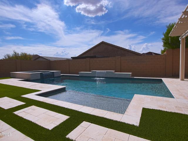 3016 w tumbleweed drive