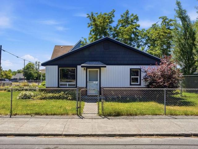 3017 N Standard St, Spokane, WA 99207
