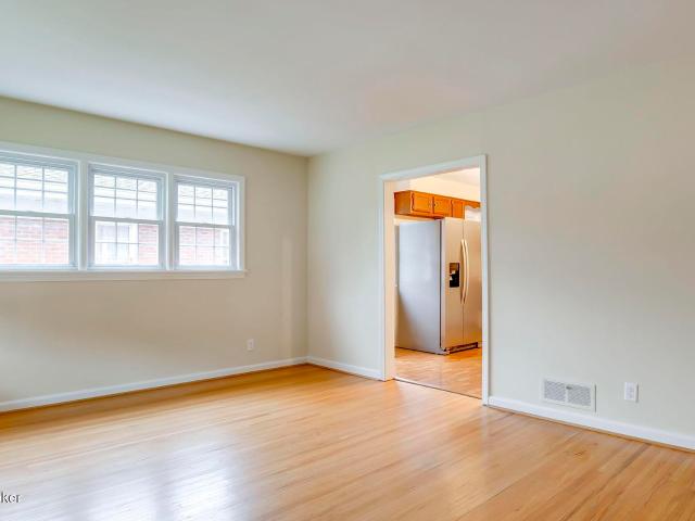 3017 Nadina Dr