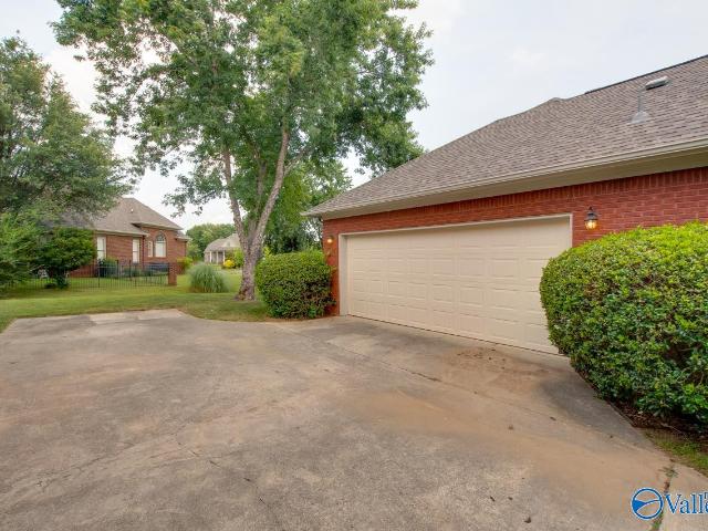 3017 Brunswick Circle