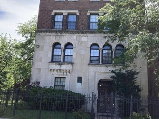 3017 E 78th St Apt 4B, Chicago, IL 60649