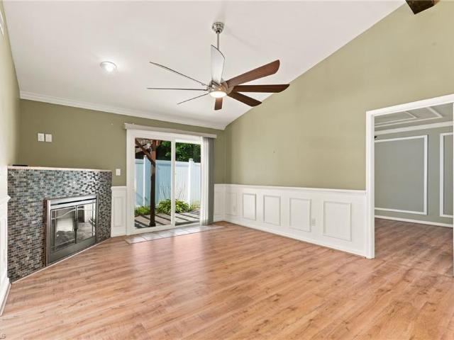 3017 Hyde Place Circle