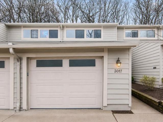3017 Lakehaven Ct, Ann Arbor, MI 48105