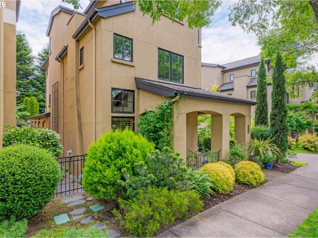 3017 lord byron pl