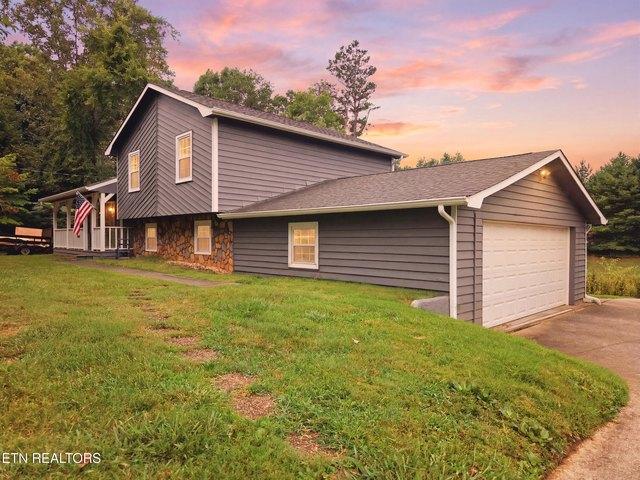 3017 Pleasant View Ave, Maryville, TN 37803