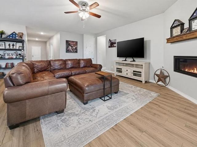 3018 Moccasin Lane