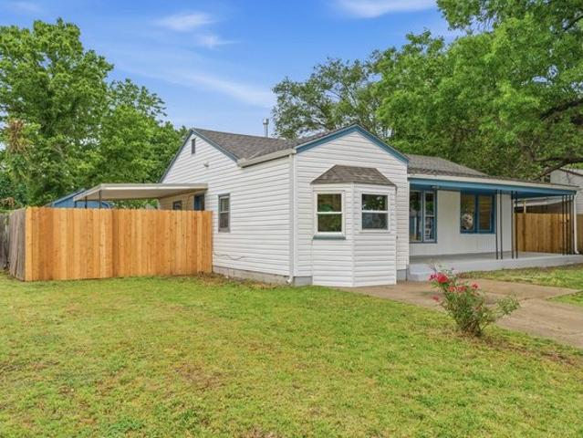 3018 E Southfork Ct, Wichita, KS 67216