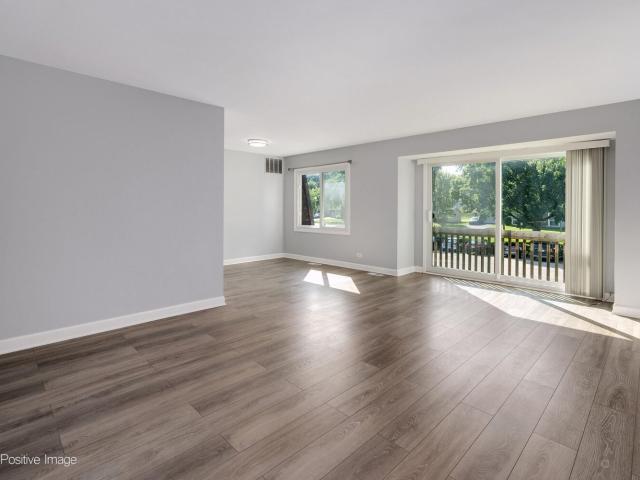 3018 Roberts Drive # 8