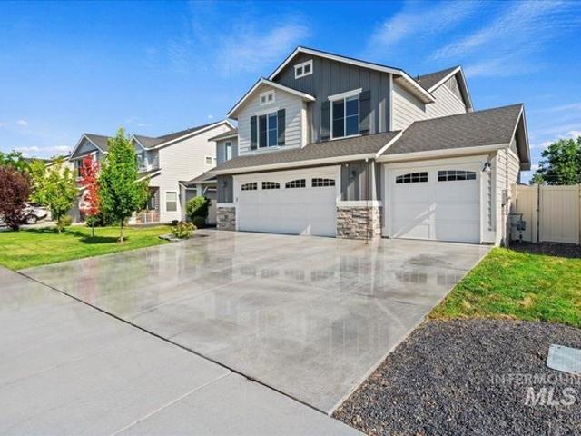 3018 W Silver River St, Meridian, ID 83646