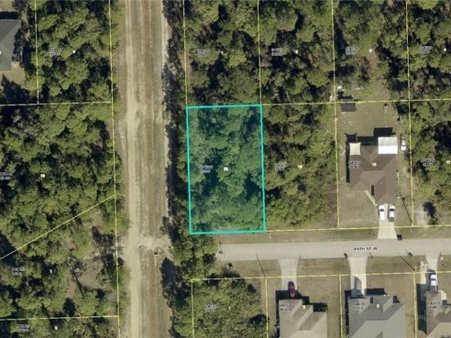 3018 49th St W, Lehigh Acres, FL 33971