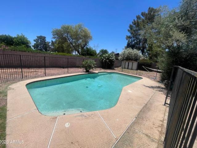 3019 E Dover St, Mesa, AZ 85213