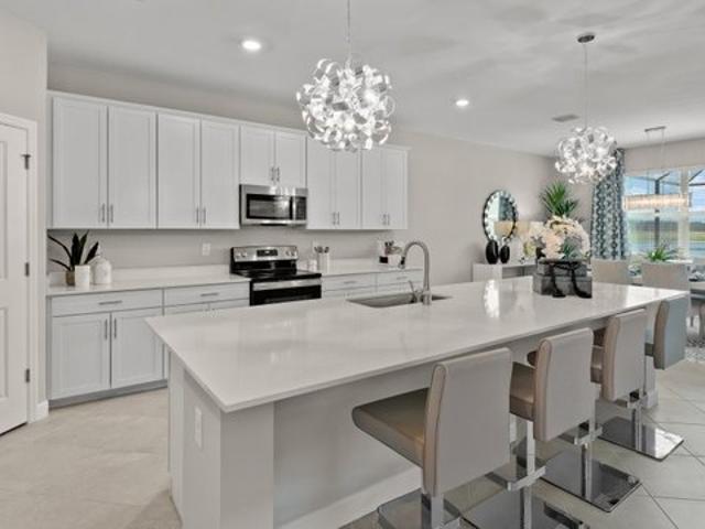 3019 Pineberry Xing, Parrish, FL 34219