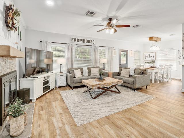3019 Plantation Dr
