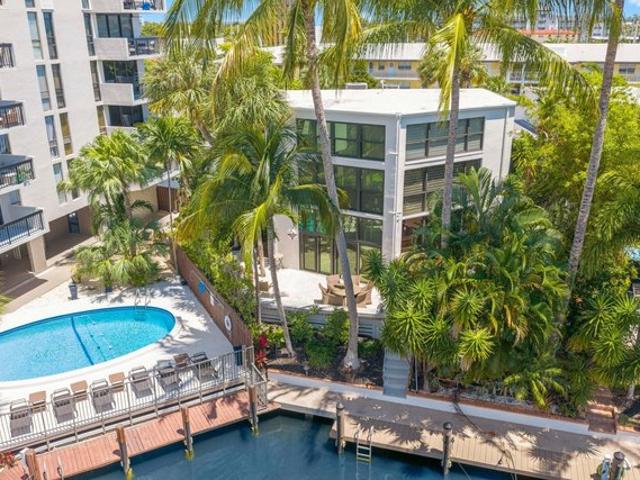 3010 NE 49th St Unit 7, Fort Lauderdale, FL 33308