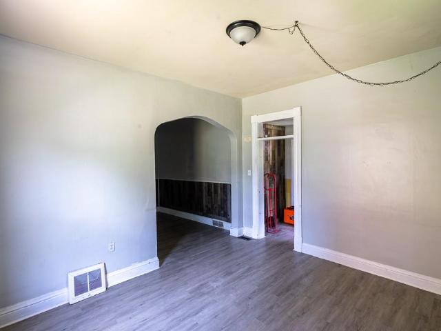 3010 Felix Street