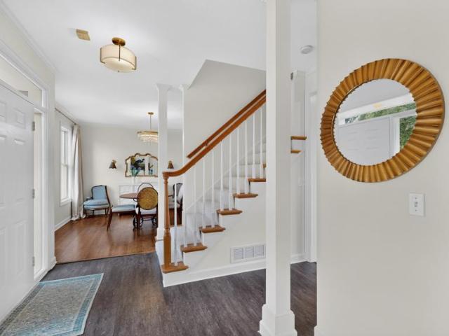 3010 Fox Valley Drive SW