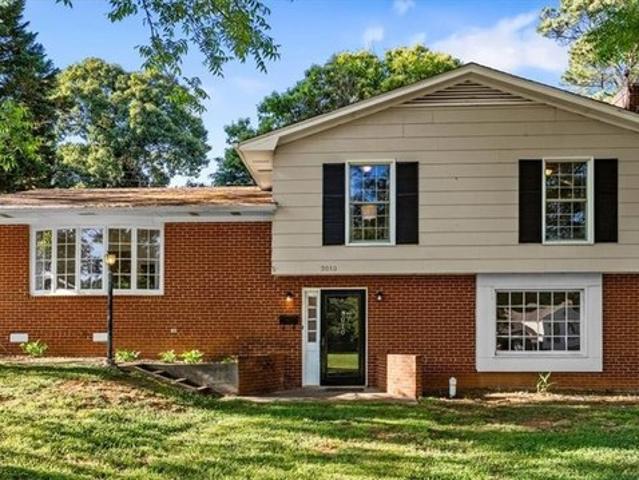 3010 Shady Lawn Dr, Greensboro, NC 27408
