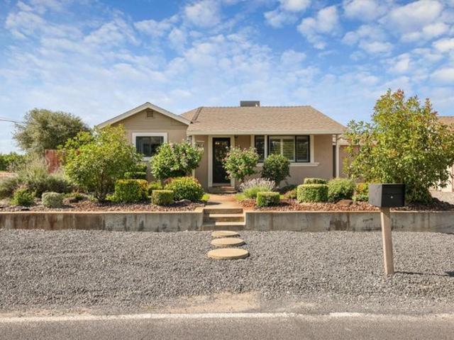 30112 Hall Rd, Escalon, CA 95320