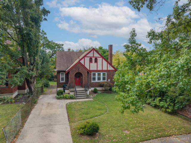 3011 Montclair Avenue