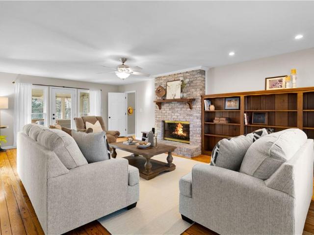 3011 Castleton Way