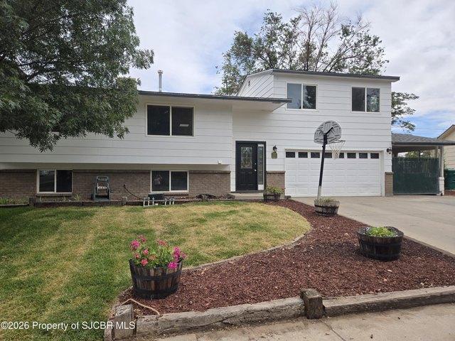 3011 Centenary Ave, Farmington, NM 87402