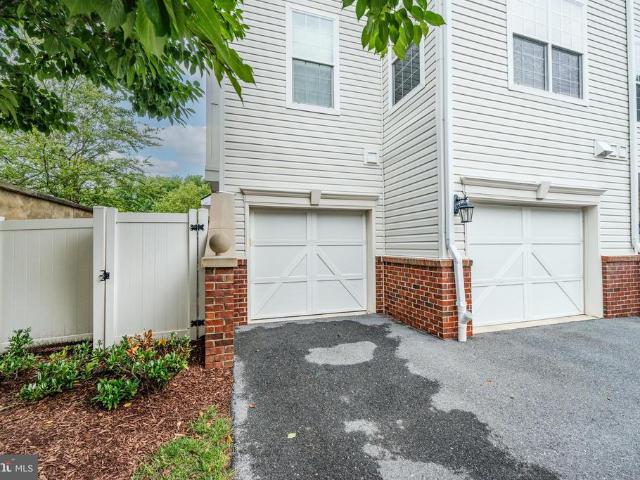 3011 Dexter Drive # 1106