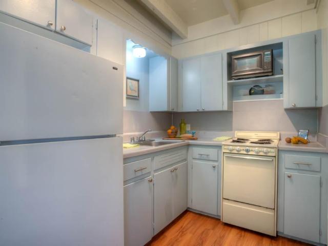 3011 Whitis Ave, Unit 102, Austin, TX 78705 | MLS #2687