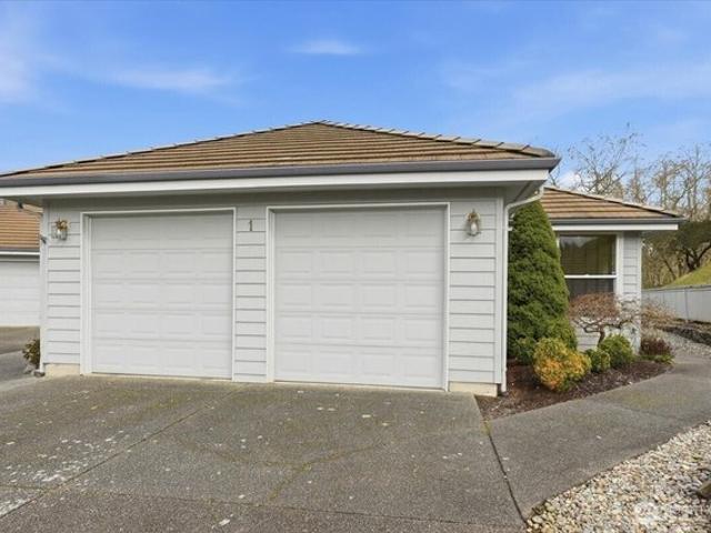 3012 N Narrows Dr Unit 1, Tacoma, WA 98407