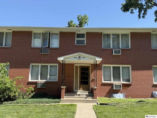 3012 N St, Lincoln, NE 68510