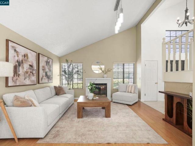 3012 Evergreen Dr