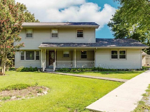 3012 Eden Park Dr, Herrin, IL 62948