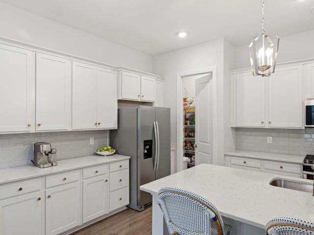 3012 Emma Lane