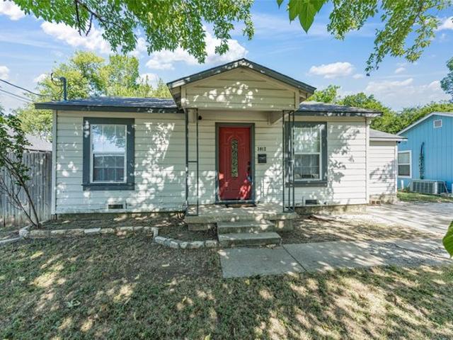 3012 Hunter St, Fort Worth, TX 76112